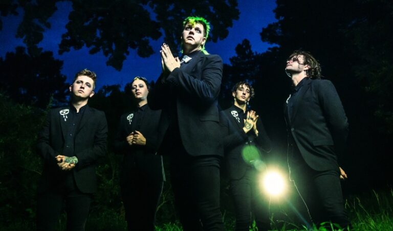 Grup Revival Emo Rock The Funeral Potrait Penuh Tensi, Emosi dan ...