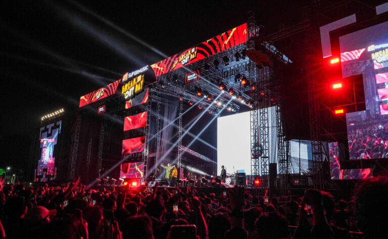 Super Music Break Out Day 2025 Sukses Guncang Bandung Sajikan Dua