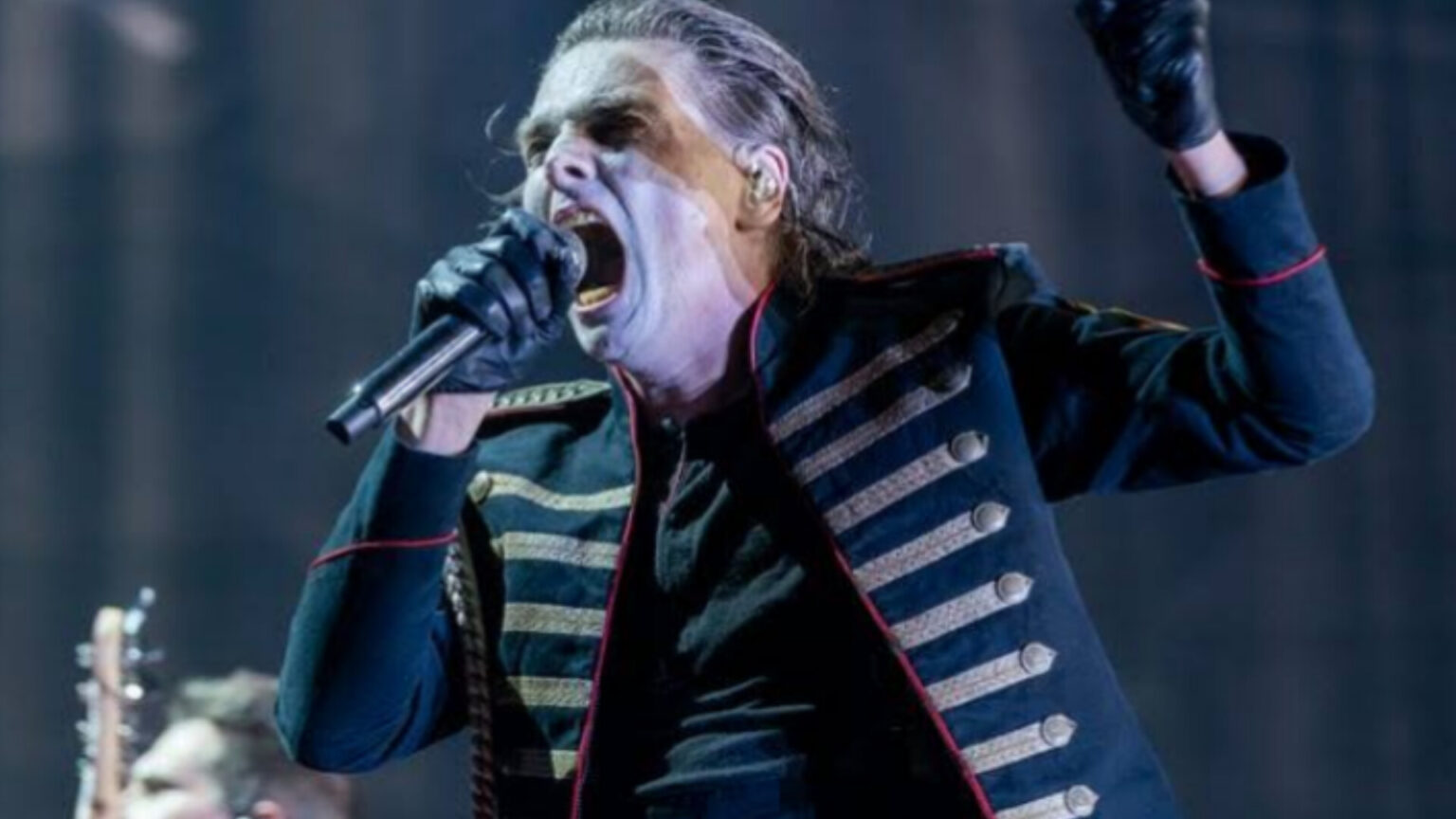 My Chemical Romance Gelar Tur Dunia The Black Parade 2026, Jakarta Ikut ...